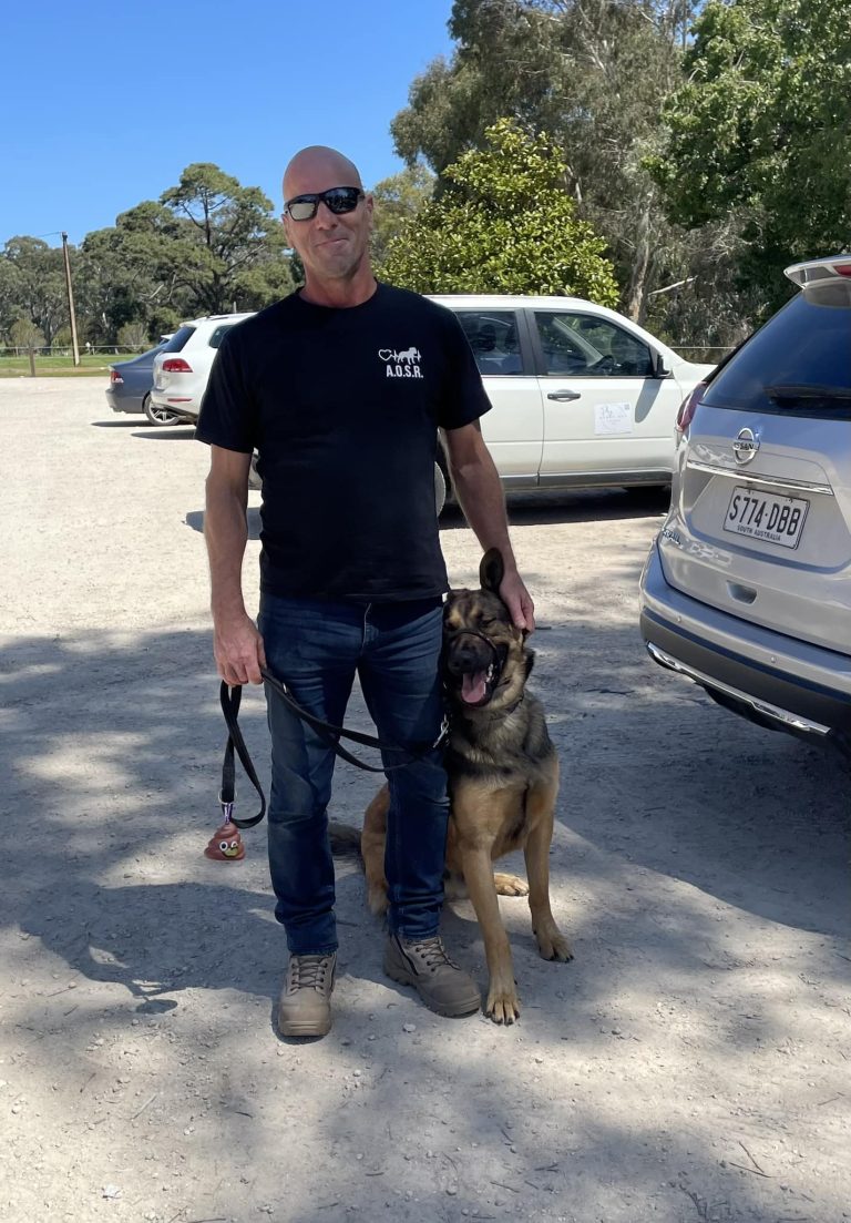 Dog Behaviour Specialists - Dog Training Melbourne - SitDropStay